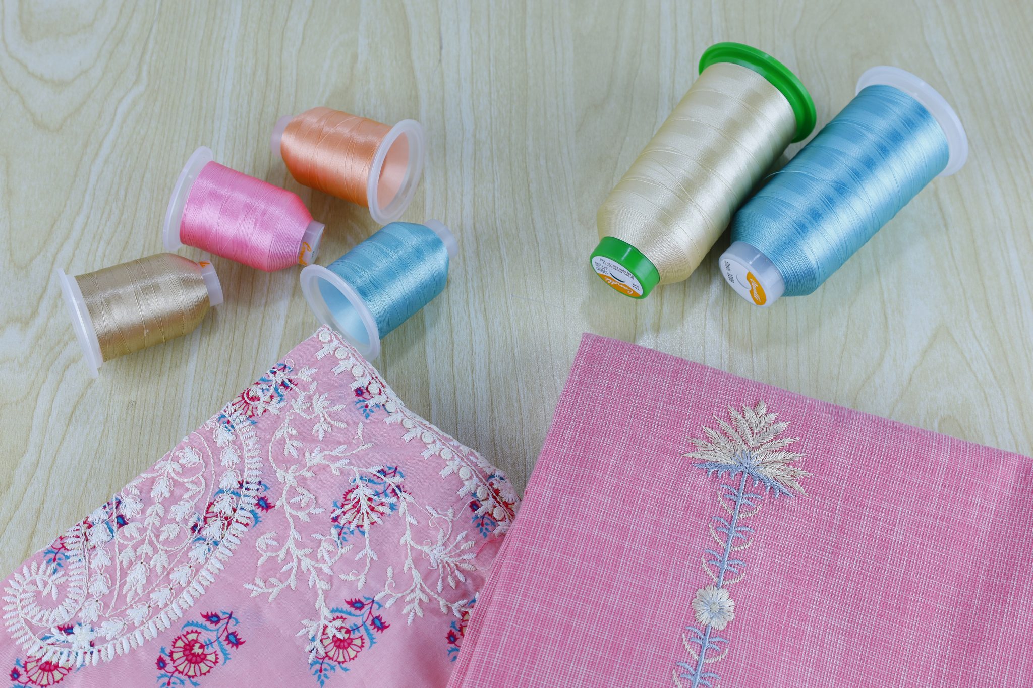 What Machine Embroidery Thread Should I Buy And Use - Candle Thread USA ...